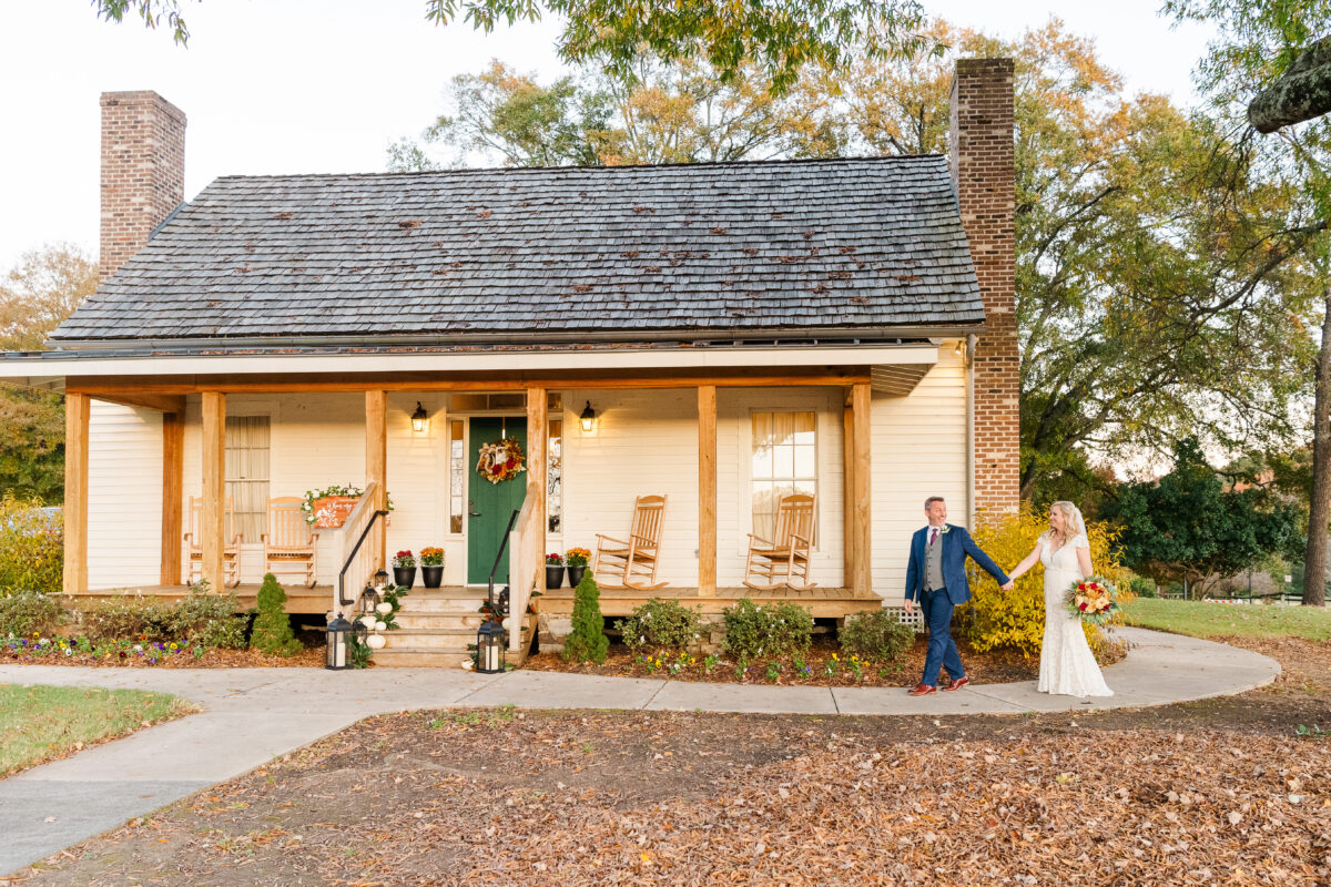 Photo Gallery - Logan Farm House